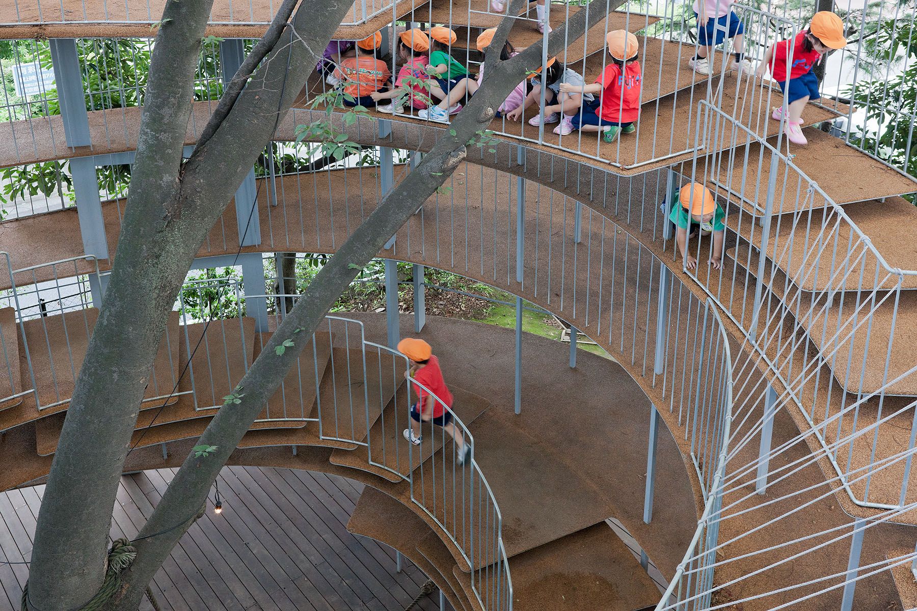 Ring Around A Tree, Tokyo, Japan – Takaharu Tezuka – Iwan Baan