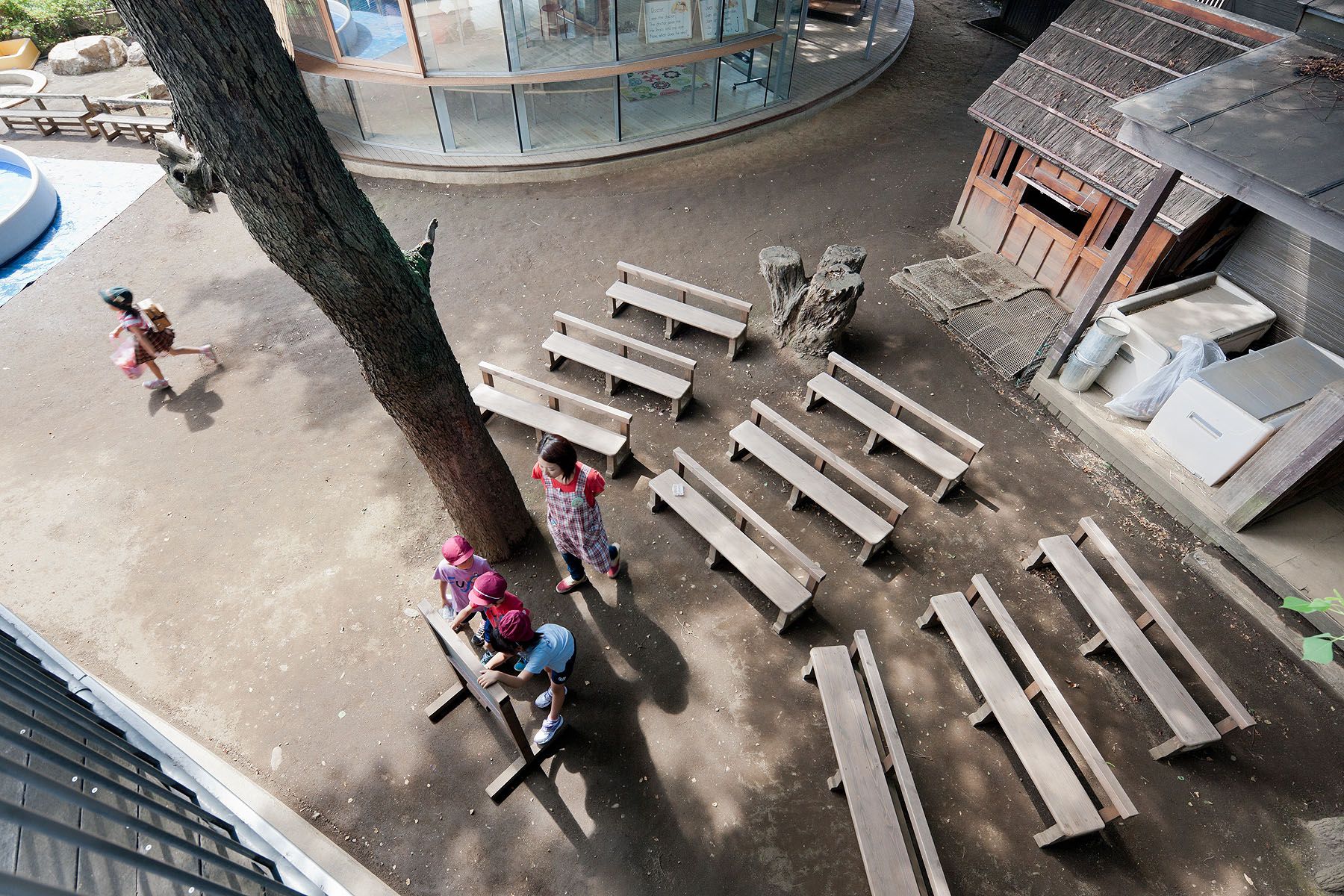 Ring Around A Tree, Tokyo, Japan – Takaharu Tezuka – Iwan Baan