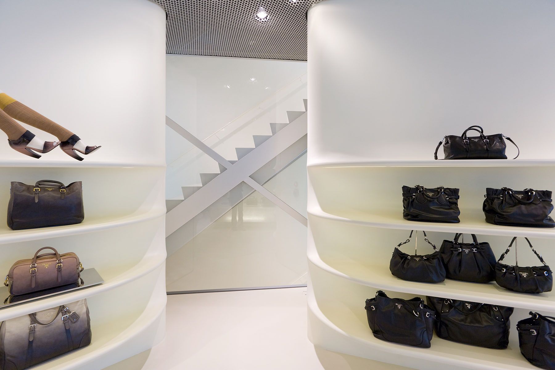 Prada Store, Tokyo – Herzog de Meuron – Iwan Baan