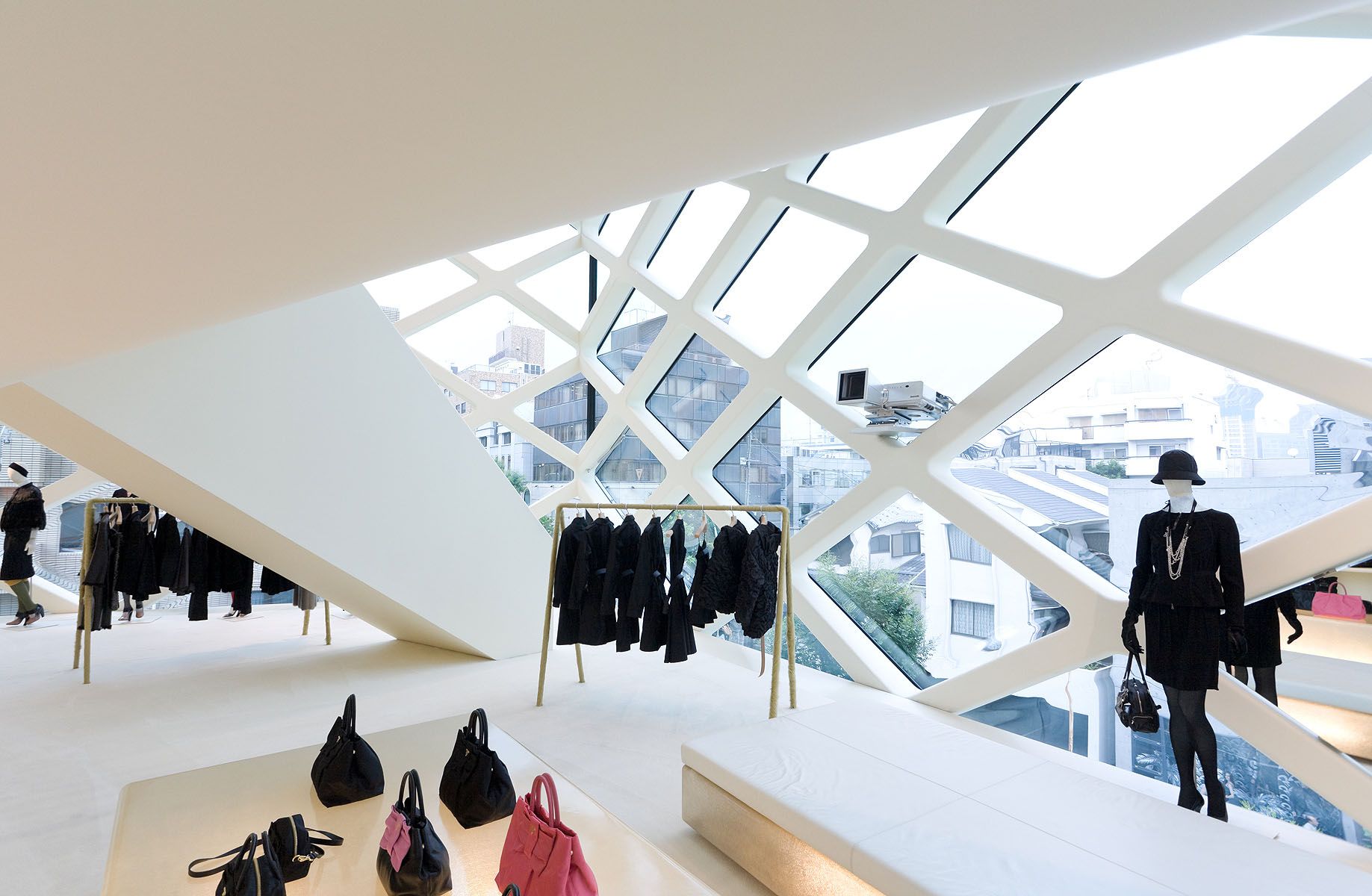 Prada Store, Tokyo – Herzog de Meuron – Iwan Baan