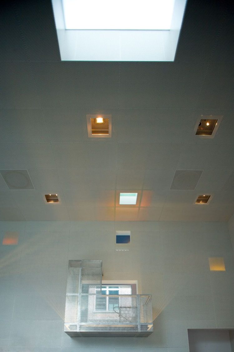 Sarphatistraat Offices, Amsterdam The Netherlands – Steven Holl – Iwan Baan