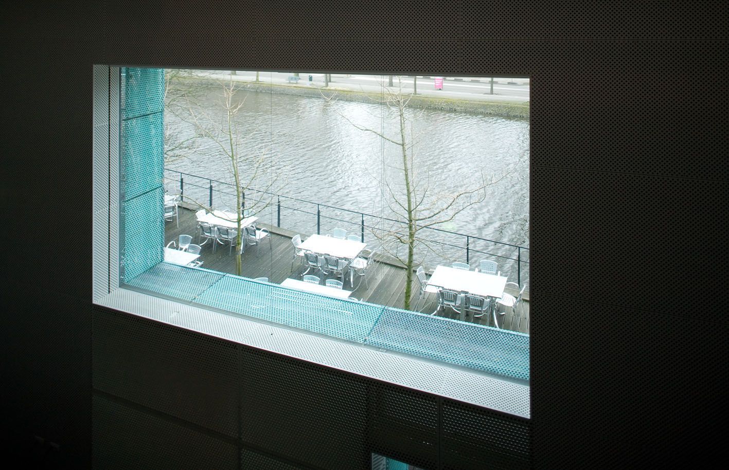 Sarphatistraat Offices, Amsterdam The Netherlands – Steven Holl – Iwan Baan