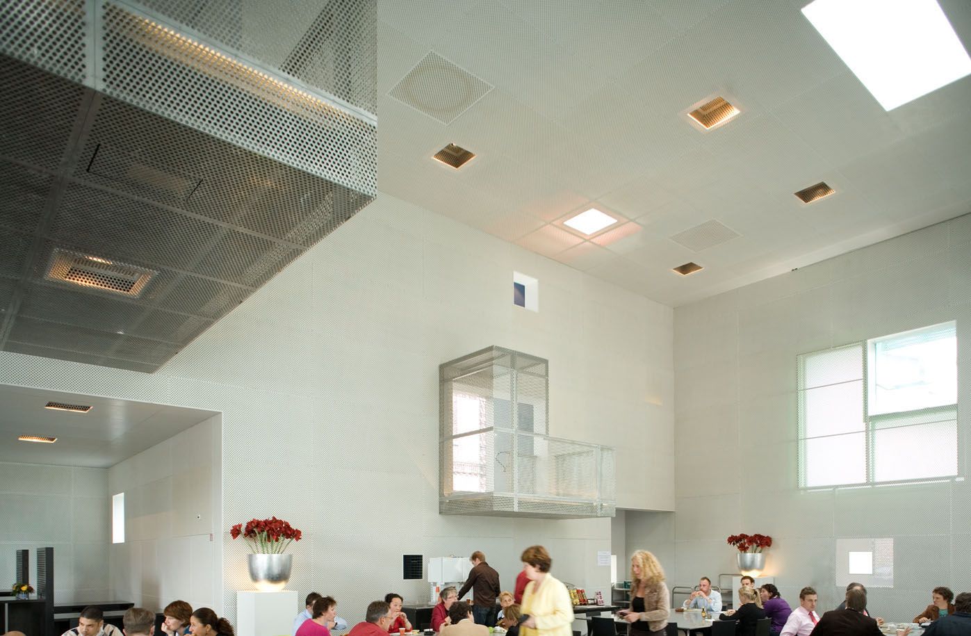Sarphatistraat Offices, Amsterdam The Netherlands - Steven Holl | Iwan Baan