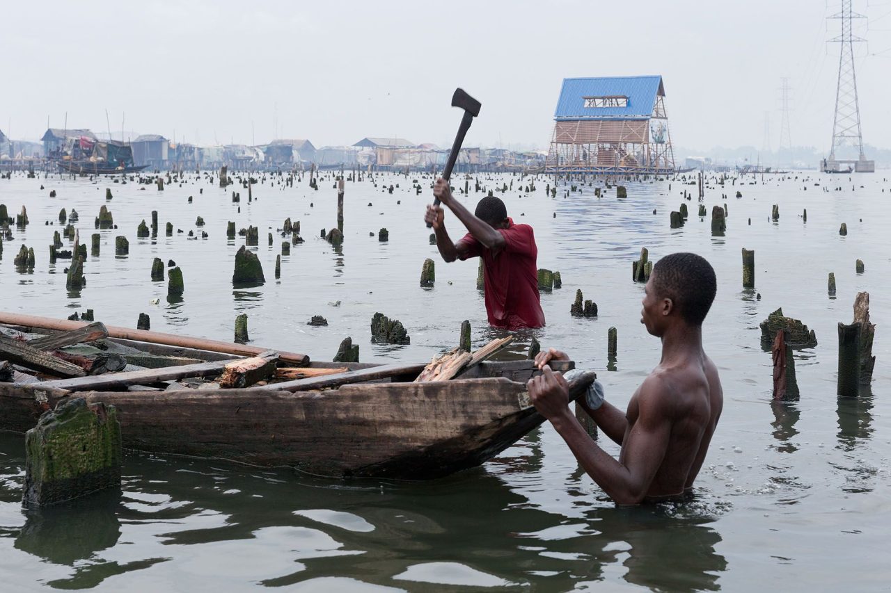 Makoko Floating School, Lagos, Nigeria – Kunle Adeyemi NLÉ – Iwan Baan