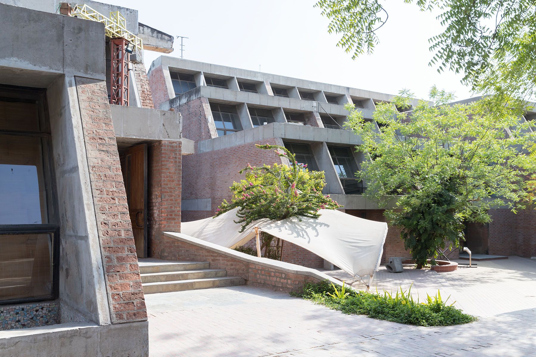 School Of Architecture CEPT – BV Doshi – Iwan Baan