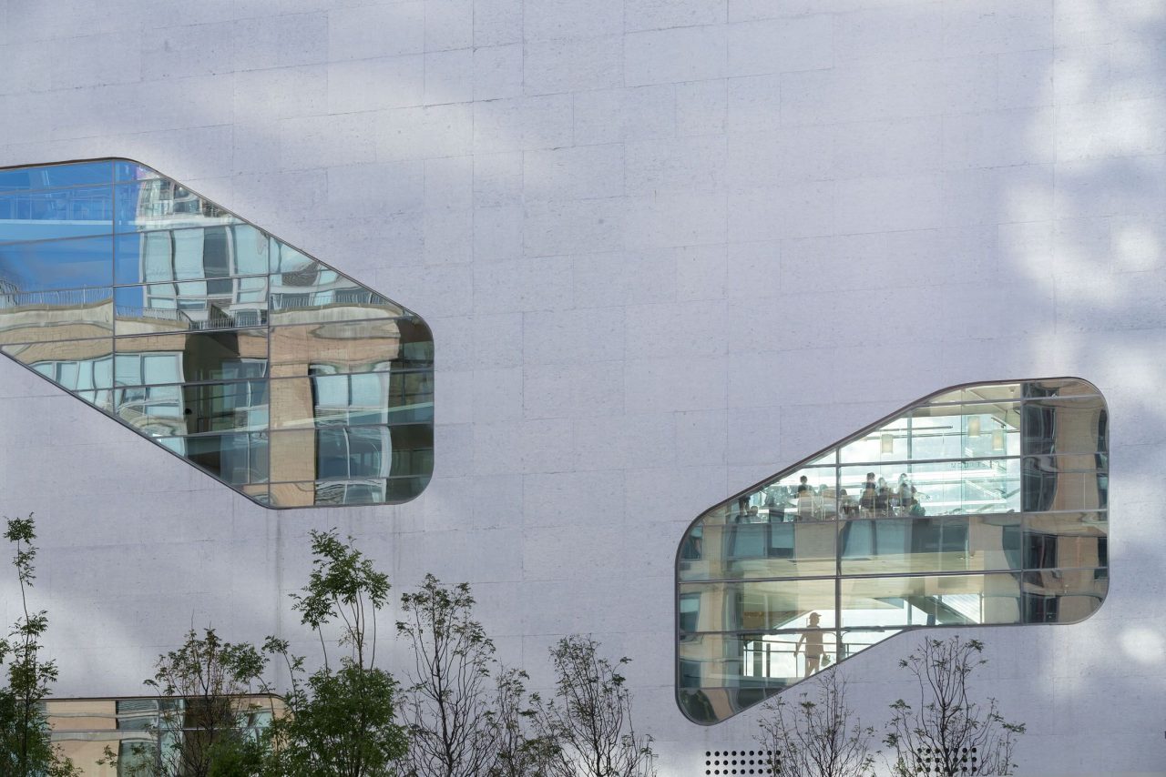 Queens Library – Steven Holl – Iwan Baan